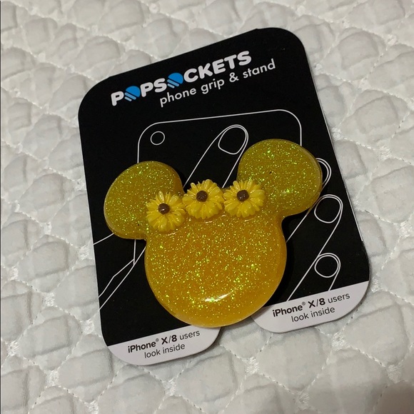 Hot Topic | Accessories | Nwt Yellow Glitter Mickey Mouse Pop Socket ...